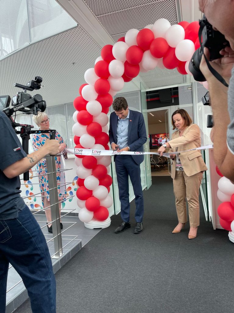 Barco launches eight-archetype meeting experience centre | AV Magazine