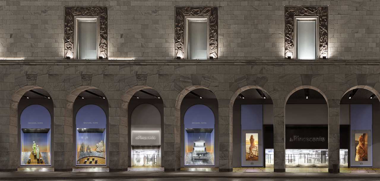 Immersive window experience transports passerbys to Capri | AV Magazine