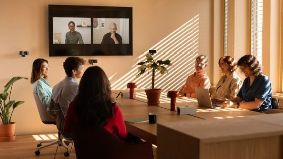 Huddly Crew AI-led multi camera system certified for Teams