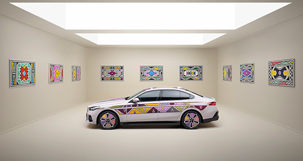 BMW car features 1,348 programmable colour segments | AV Magazine