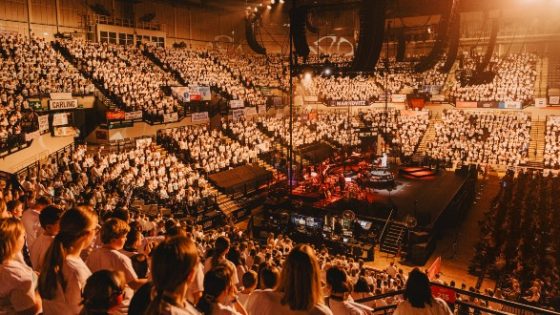 'World’s largest monitor system' supports Young Voices | AV Magazine