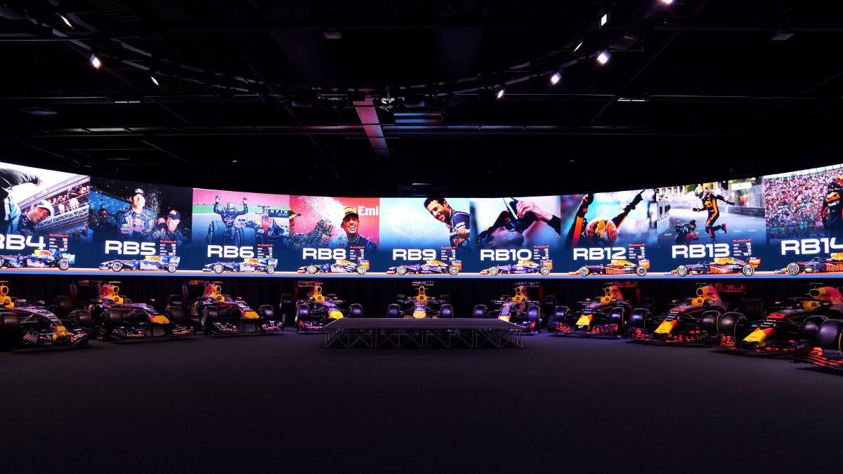 Oracle Red Bull Racing installs 'record-breaking' LED wall | AV Magazine