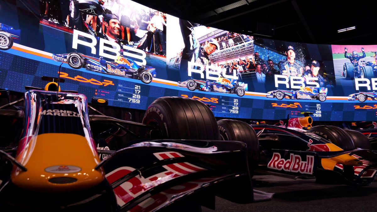 Oracle Red Bull Racing installs 'record-breaking' LED wall | AV Magazine