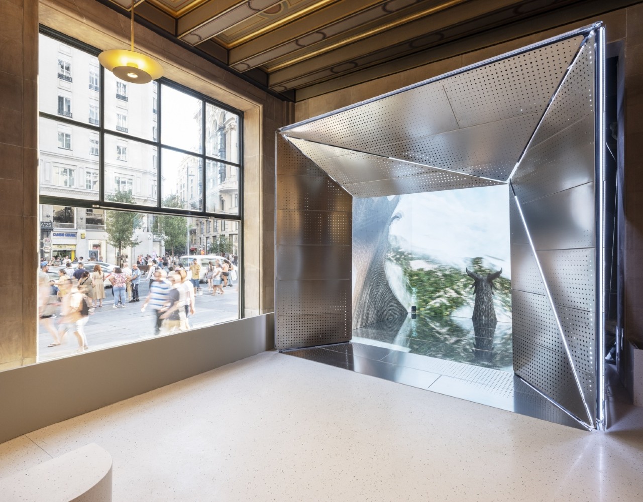 Five-sided LED cube is 'standout' exhibit at telco's tech hub | AV Magazine