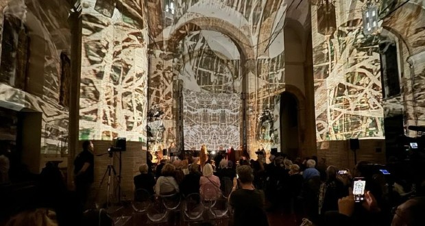 Vatican City church interior mapped with just two projectors | AV Magazine