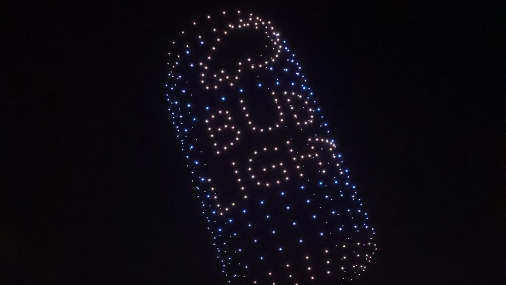 Two hundred drones pour a Bud Light beer in the night sky | AV Magazine
