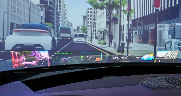 Hyundai debuts world's first holographic windscreen at CES | AV Magazine
