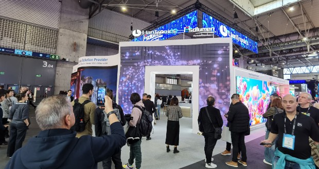 LianTronics and Esdlumen unveil wave-shaped LED at ISE | AV Magazine