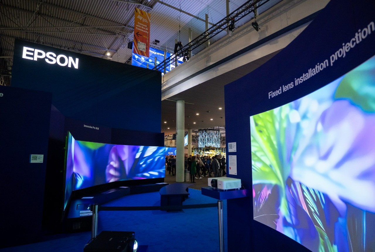 Hippotizer servers SHAPE Epson’s EcoSphere at ISE 2025 | AV Magazine