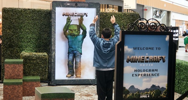 Minecraft zombie and skeleton mobs turn into holograms | AV Magazine