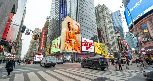 Spectacular LED displays deliver new wow in Times Square | AV Magazine