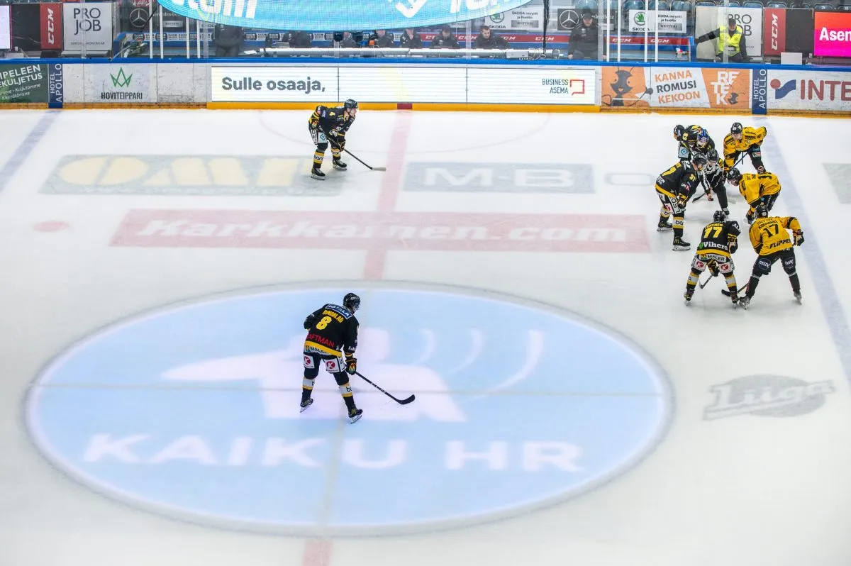 World-first permanent in-ice LED display comes to hockey | AV Magazine