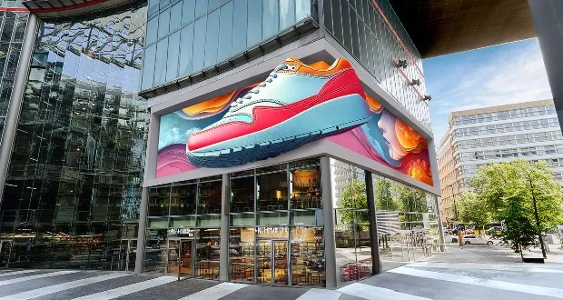 Germany's largest '3D' LED DOOH display unveiled in Berlin | AV Magazine