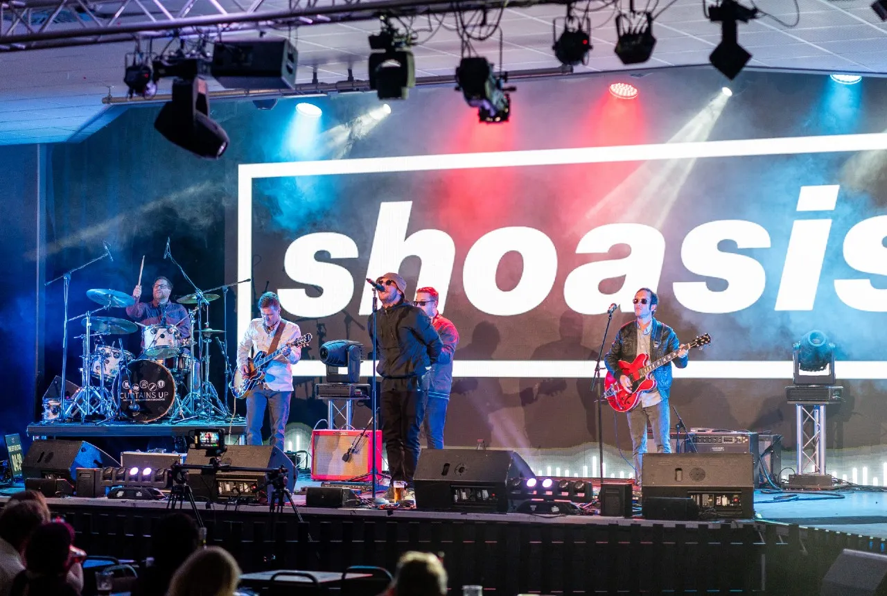 AbsenLive to recreate Oasis tour's LED set at PLASA Show | AV Magazine