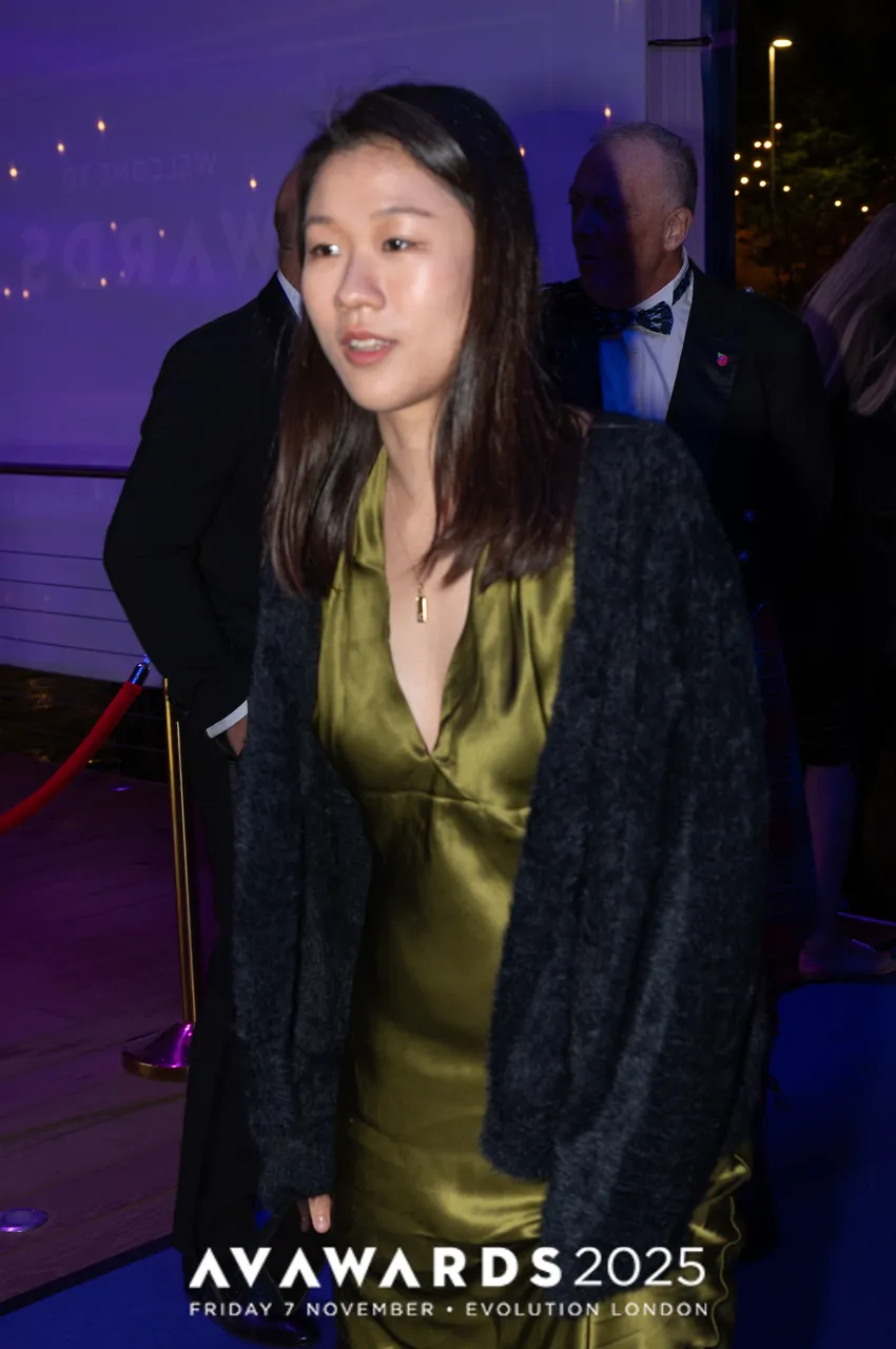 The AV Awards 2025 red carpet paparazzi photos are here! | AV Magazine
