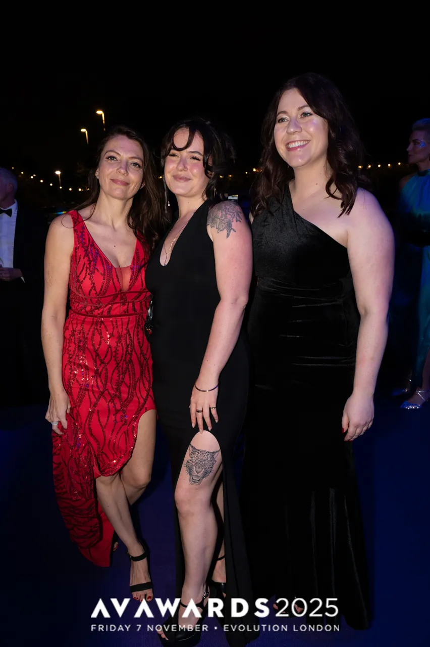 The AV Awards 2025 red carpet paparazzi photos are here! | AV Magazine