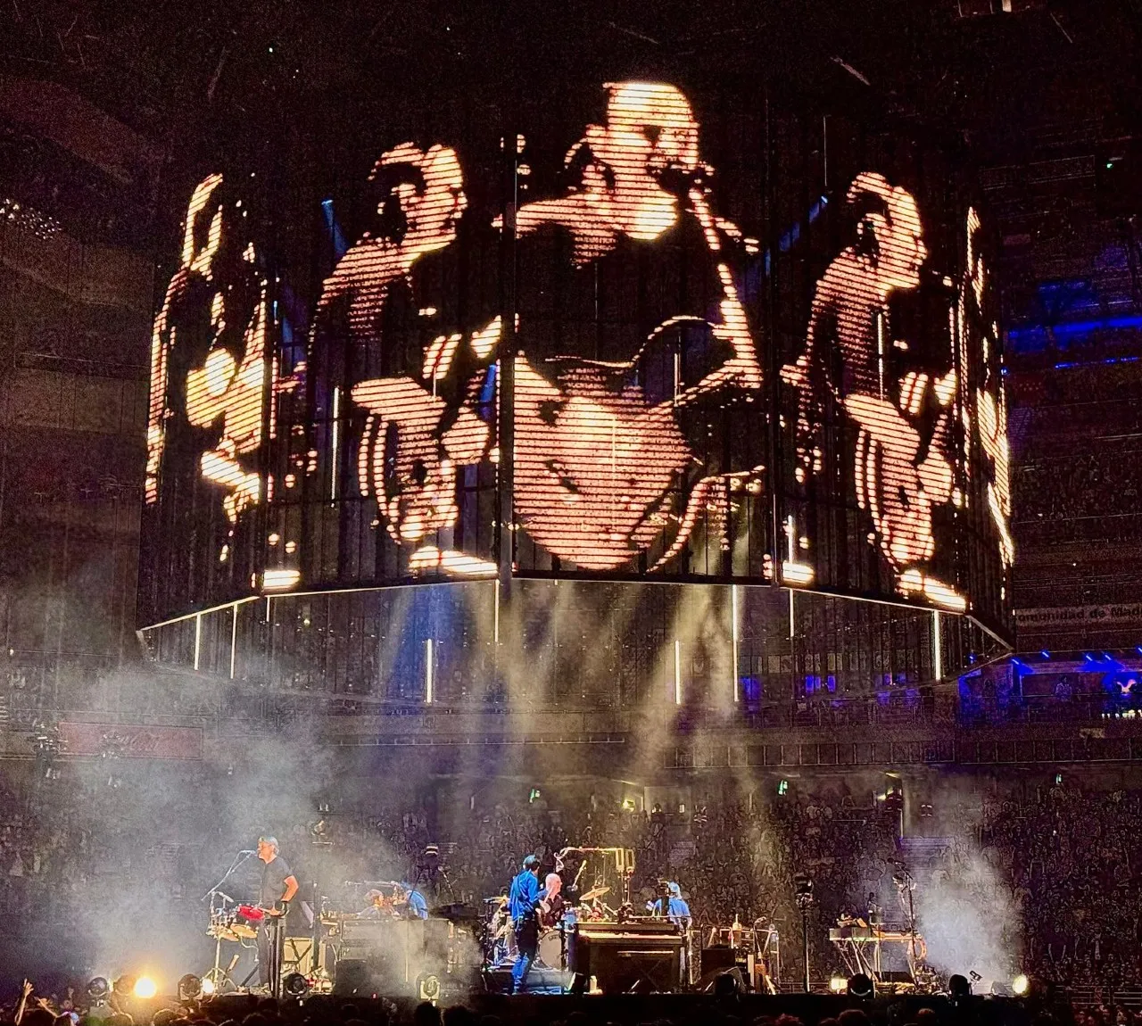 Radiohead 360° concerts set new kinetic winch benchmark | AV Magazine