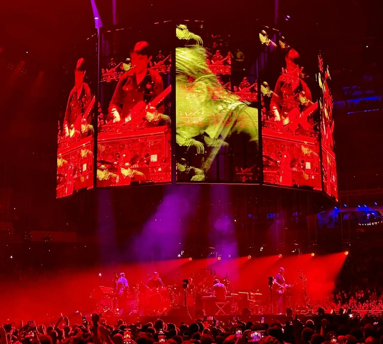 Radiohead 360° concerts set new kinetic winch benchmark | AV Magazine