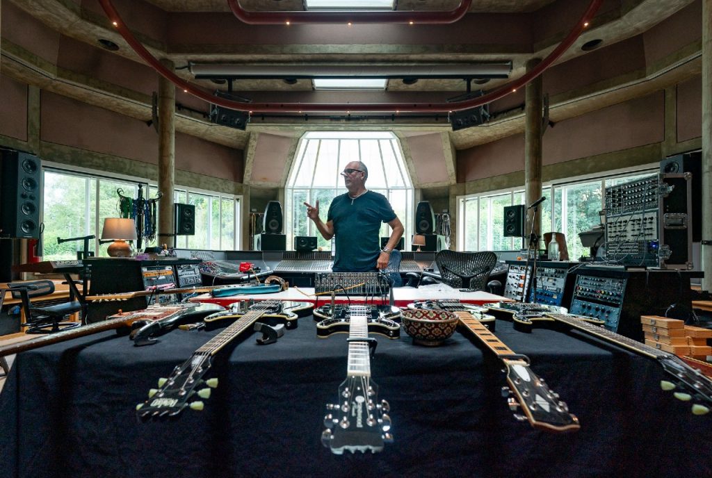 Portishead guitarist in world-first spatial audio livestream | AV Magazine