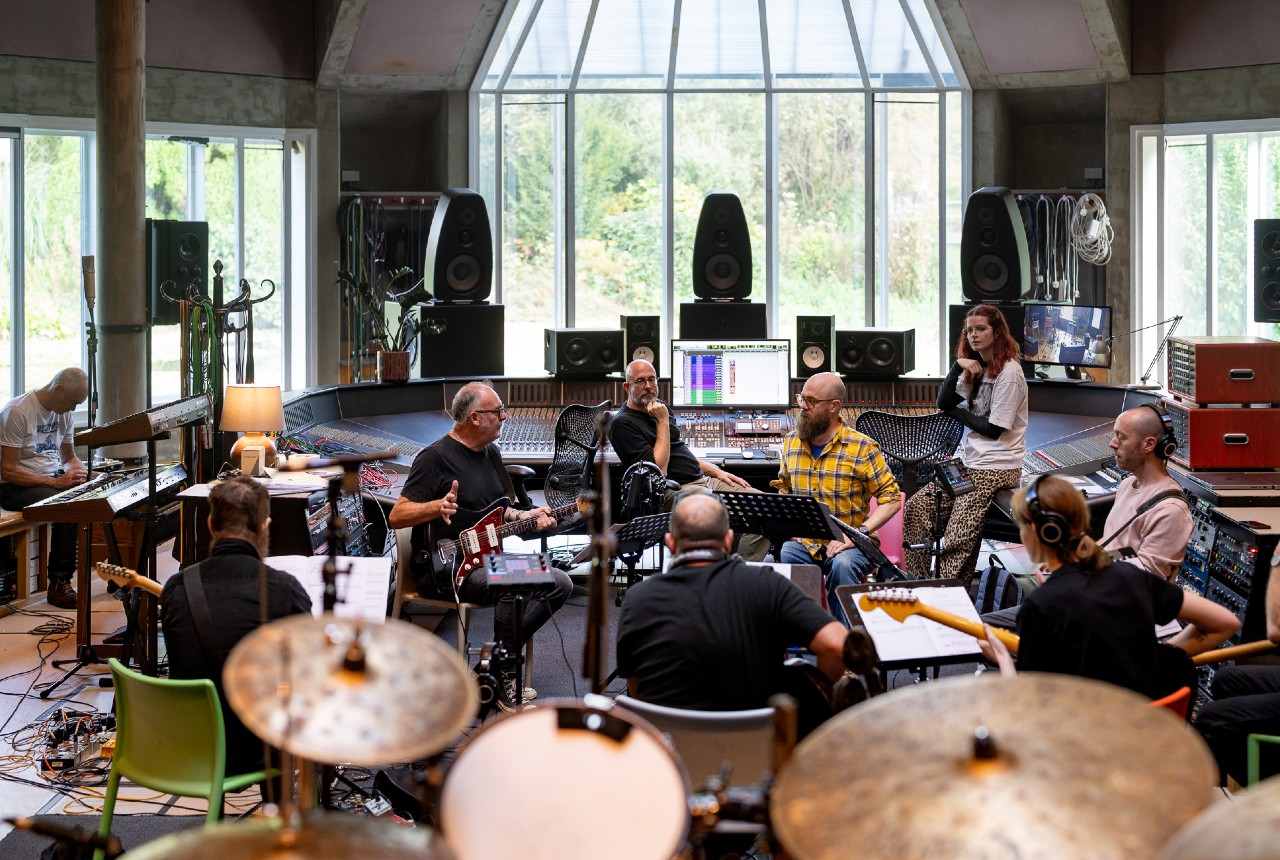 Portishead guitarist in world-first spatial audio livestream | AV Magazine